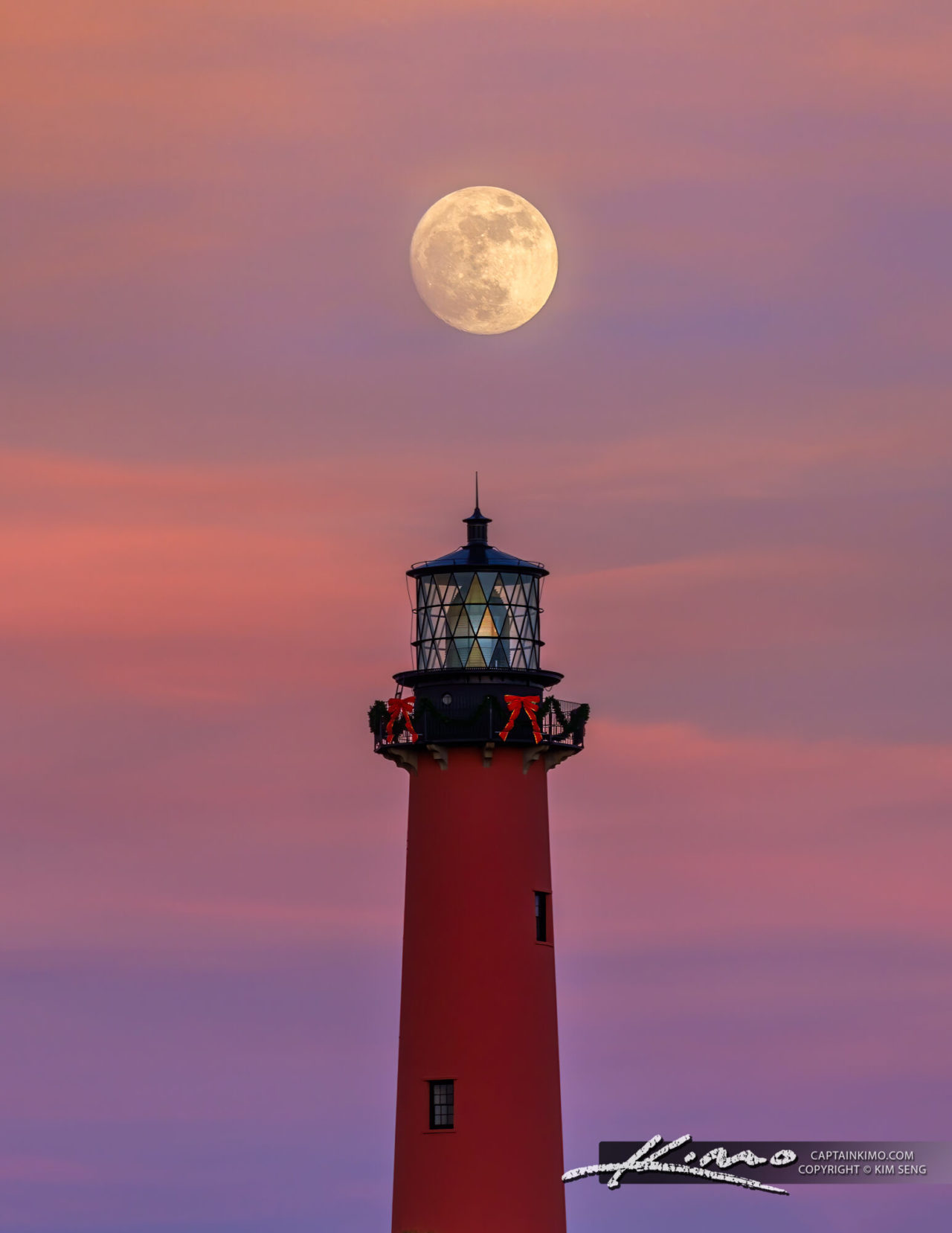 Holiday Moonrise Over Jupiter Lighthouse November 28 2020 | HDR ...